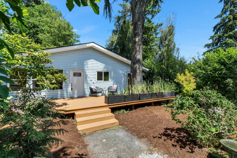 Web_24 - Kris Hendricks